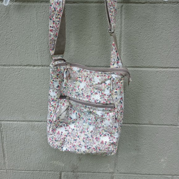 thirty-one | Bags | Thirty One Crossbody | Poshmark